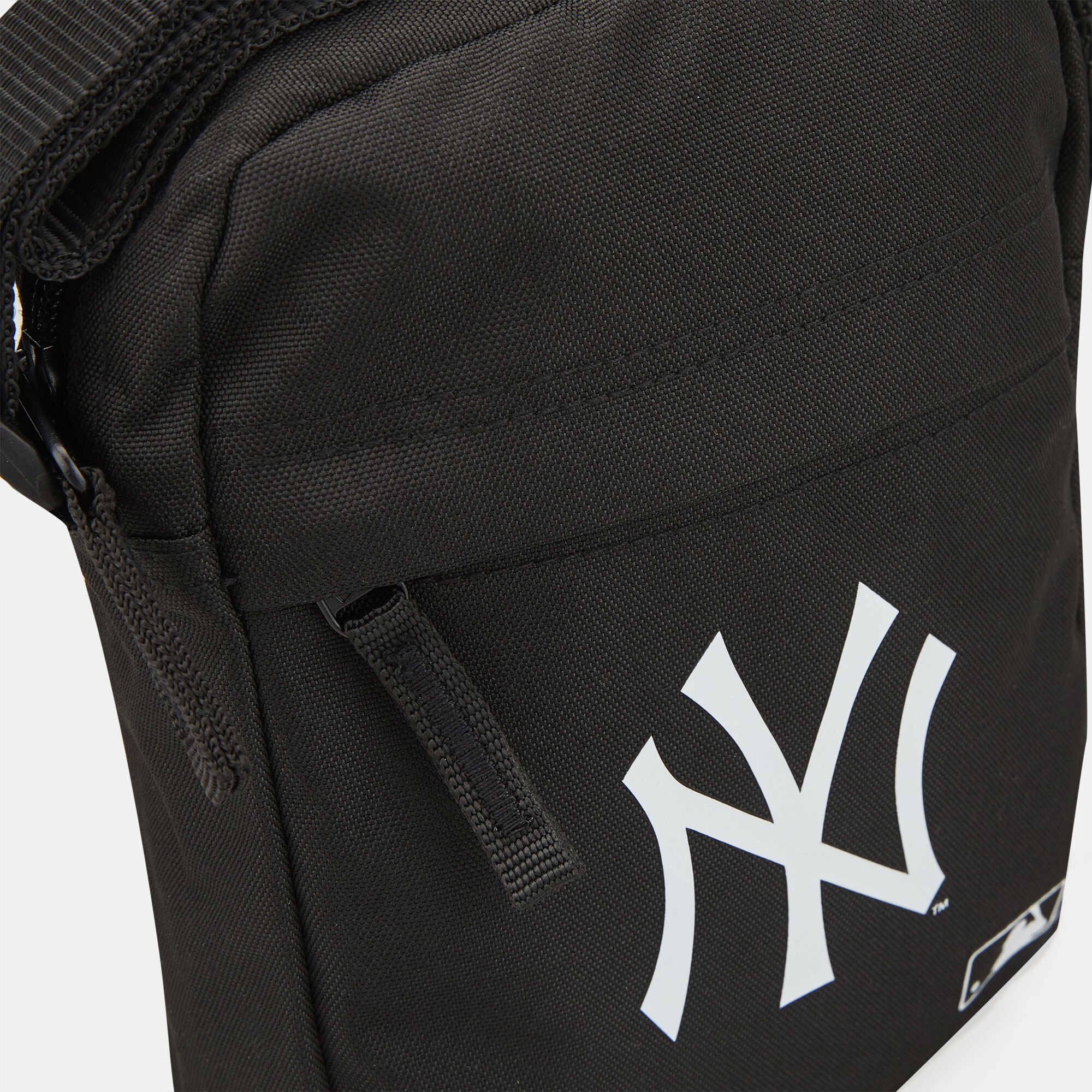 MLB New York Yankees Men’s Side Bag – Team Logo Crossbody Travel Purse ...